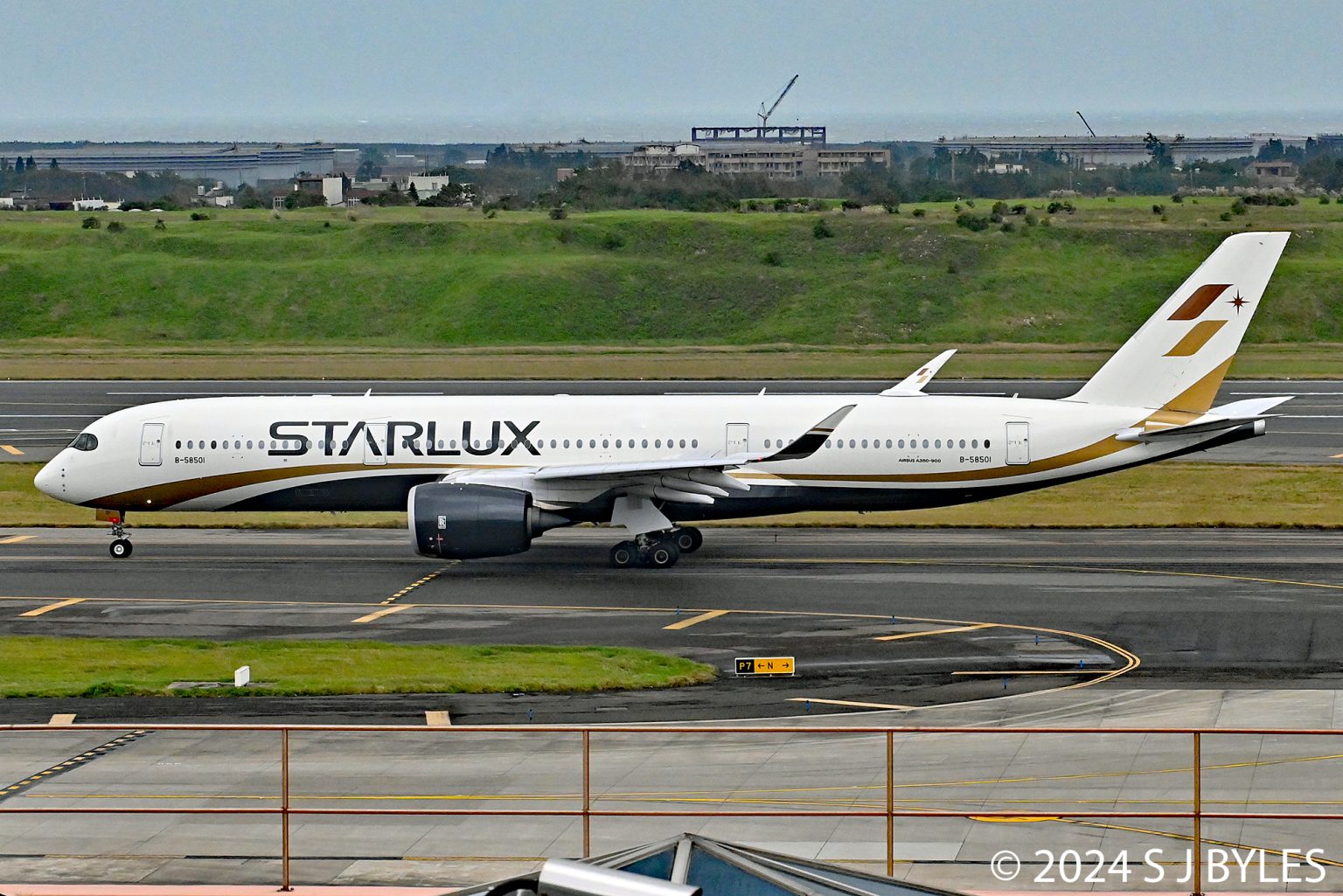 StarLux A350-951 B-58501 – Aircraft-Photo.Com